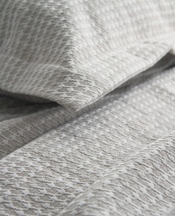 A History of Houndstooth