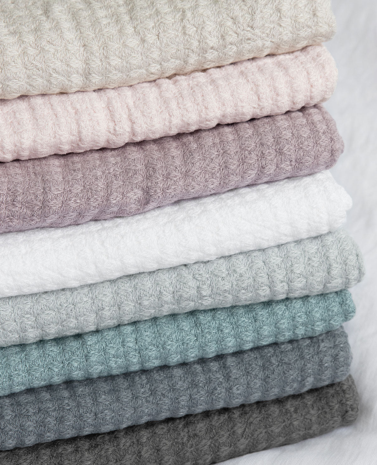 Hampton Linen Throw Blush