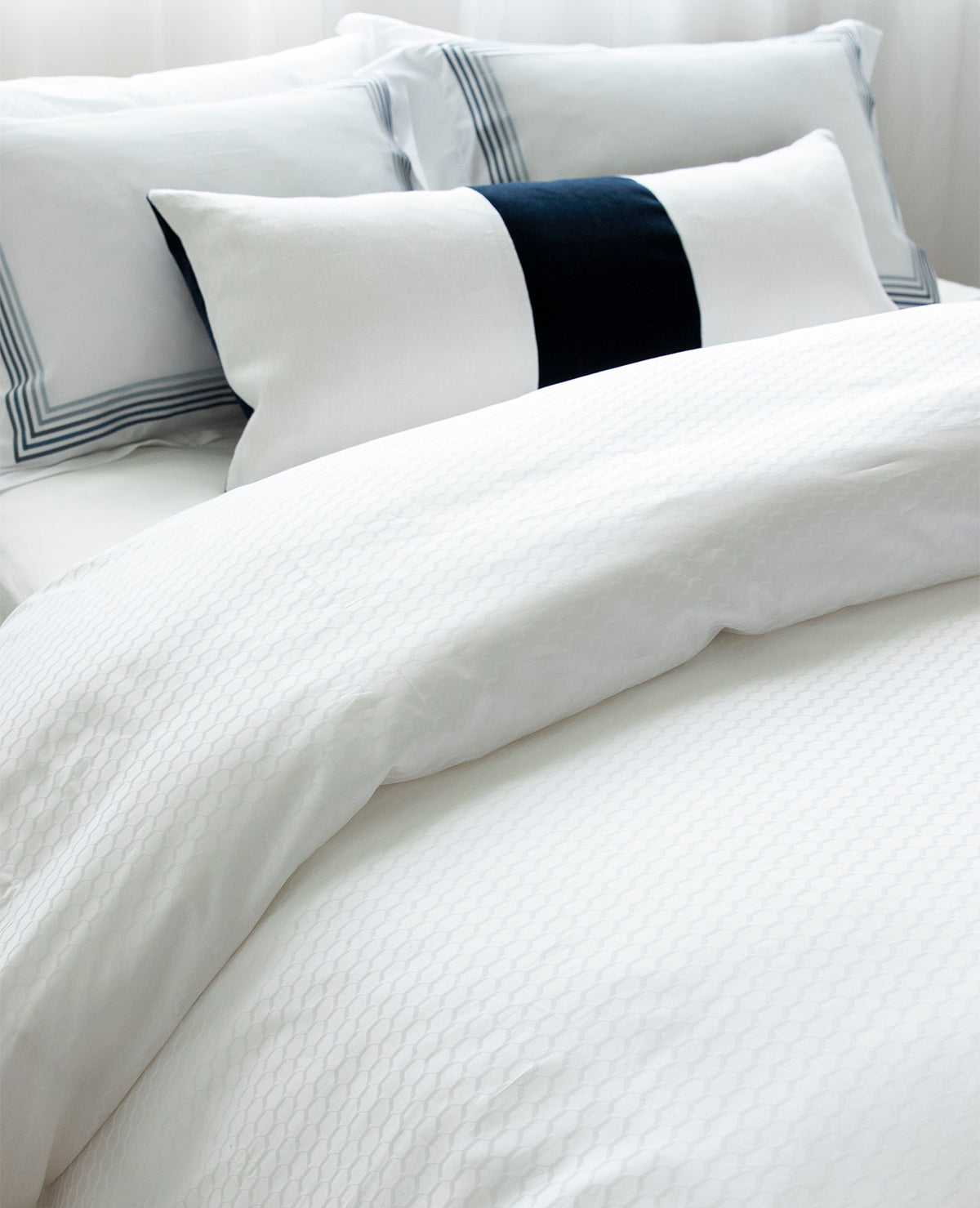 Verona White & Milk - Au Lit Fine Linens